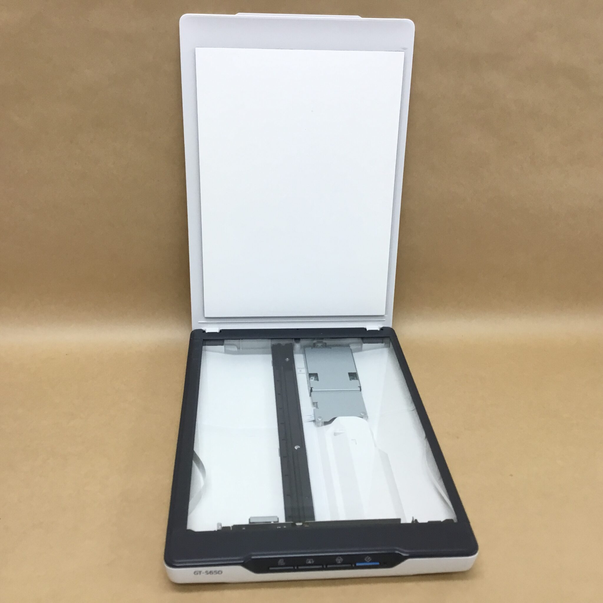 EPSON Scanner Desktop Flatbed Color Image Scanner GT-S650 USB – Rehan PC