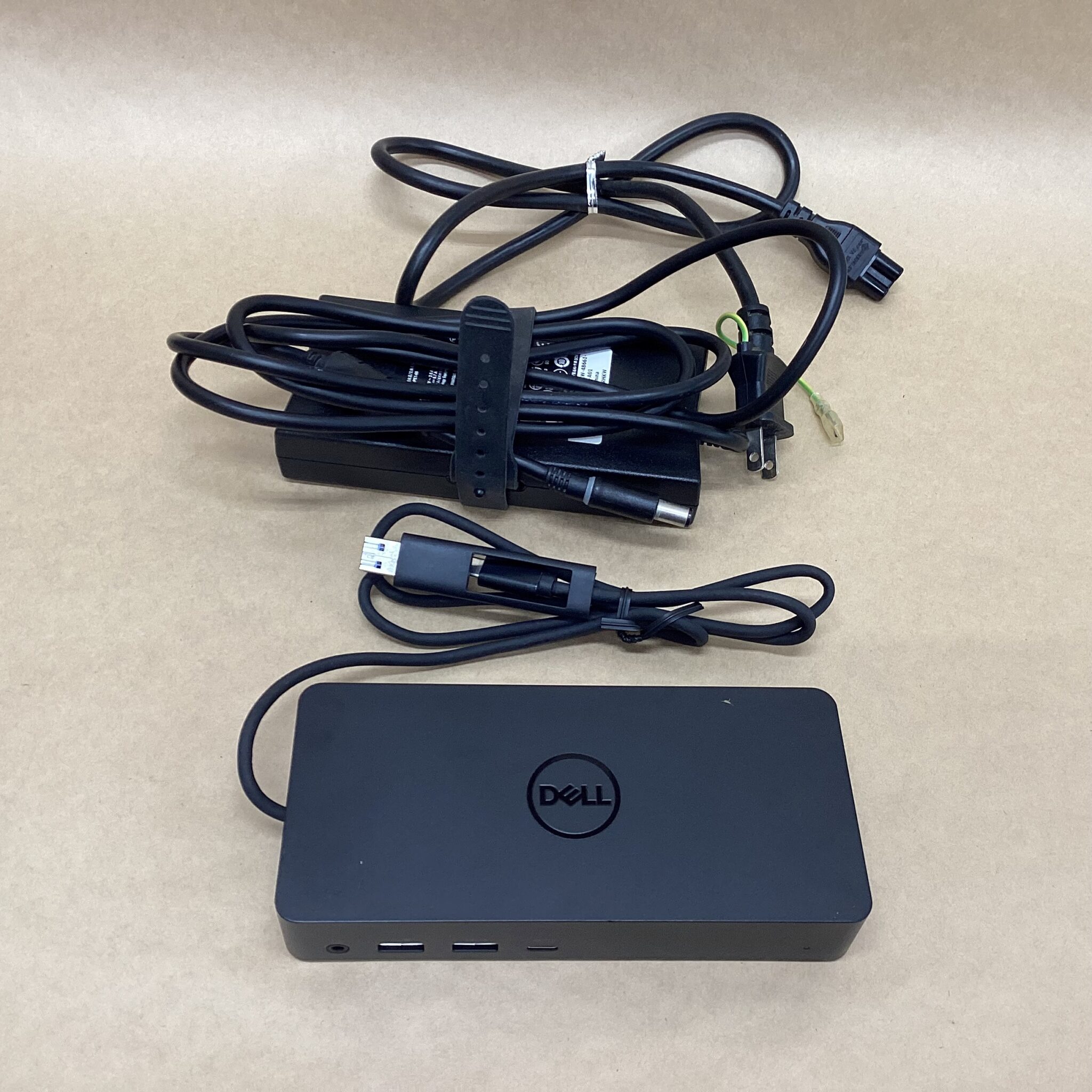[Total of 43 units in stock] DELL Docking Station Universal Dock D6000 ...