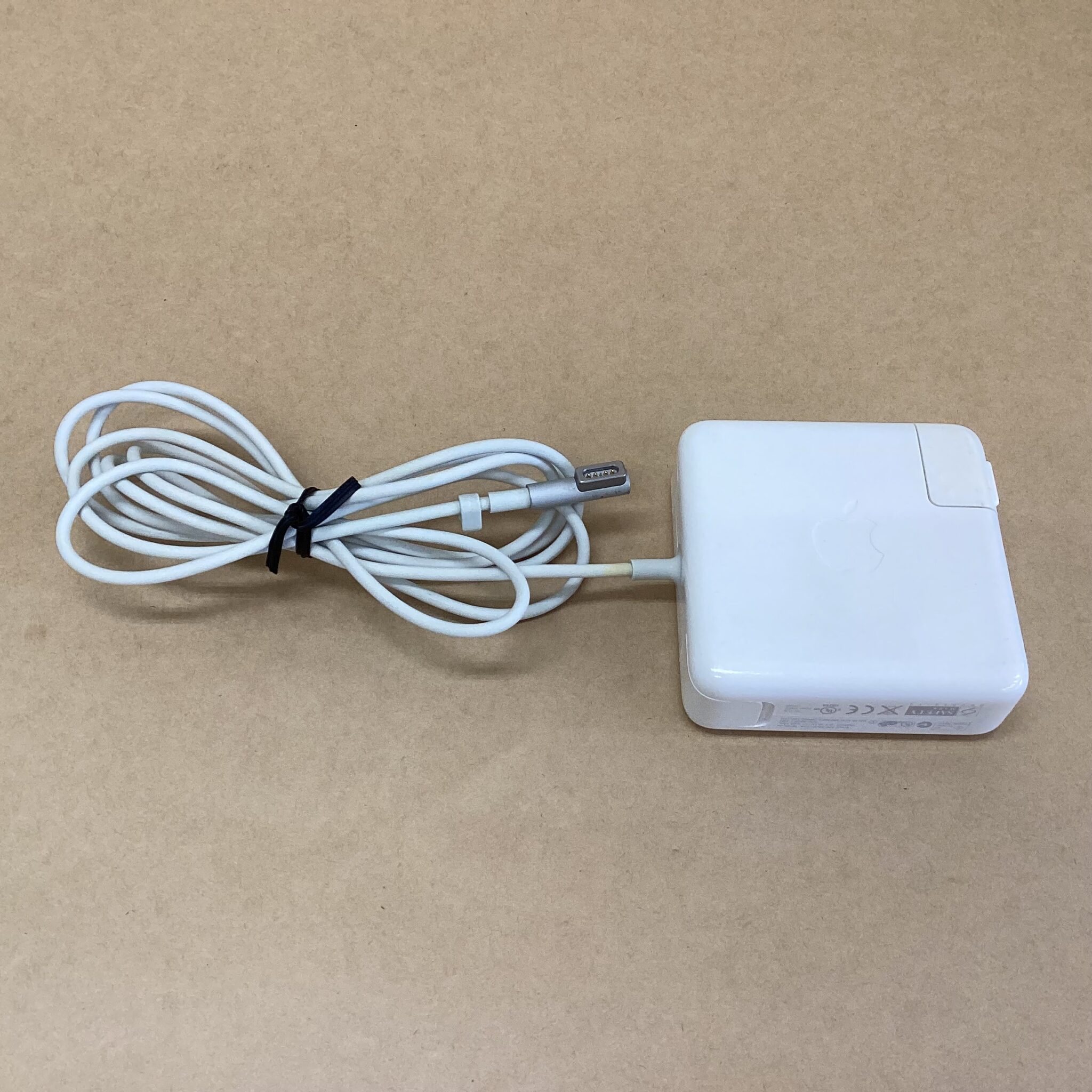 Genuine Apple 85W MagSafe Power Adapter A1343 100-240V-1.5A 50-60Hz 16 ...